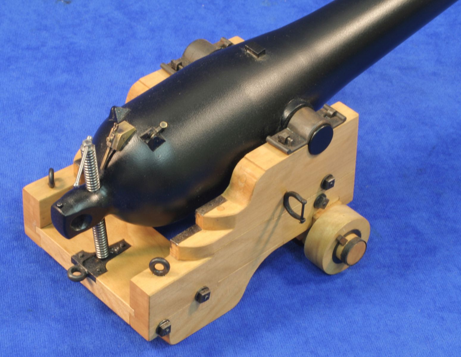 9 inch Dahlgren on Marsilly Carriage - Model Ship World™