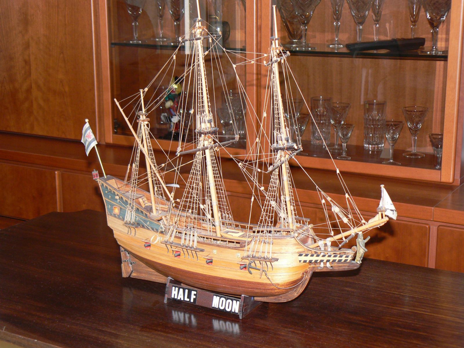 P1000196 - Gallery of COMPLETED Kit-Built Ship Models - NRG's Model ...